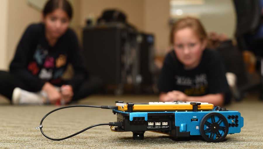 STEM Academy Coding Camp Wraps Up First Week | Metro Tech News