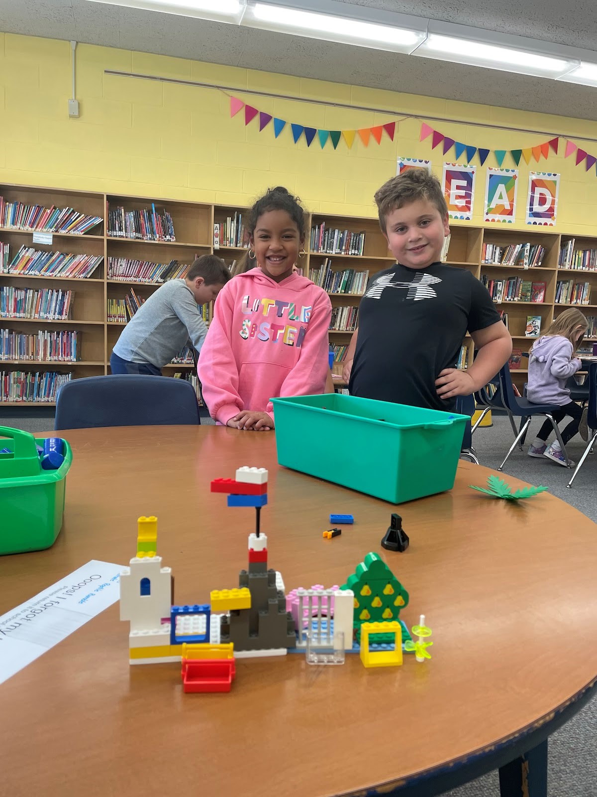 First grade students recreate Round Hill Elementary School | News Story