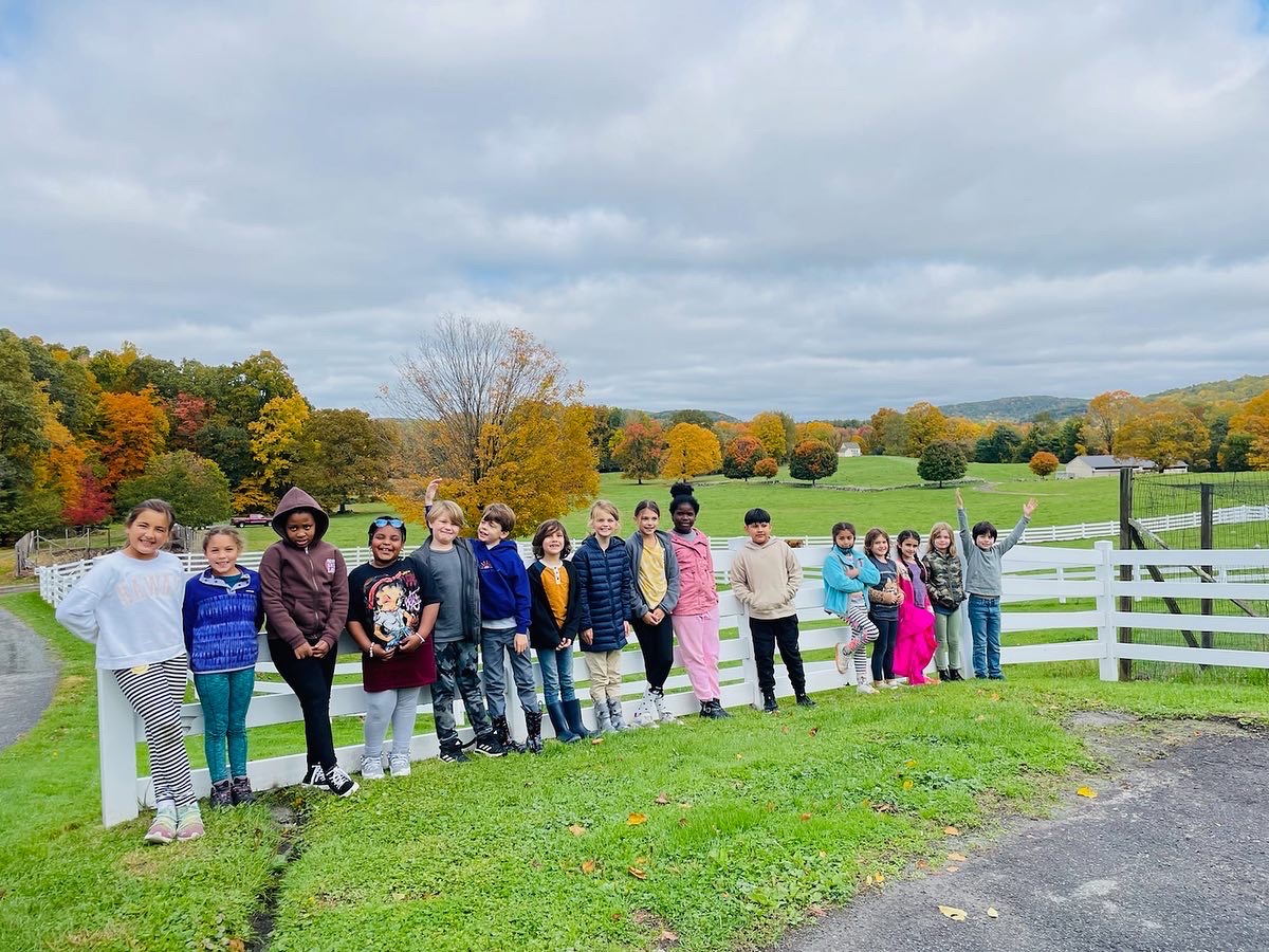 Grades 2-3-4 Visit New Pond Farm | News Story