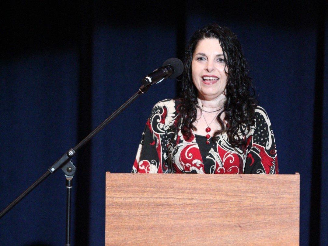 Don’t Hide It, Flaunt It: Parent Meg Zucker Inspires Acceptance at GSB ...