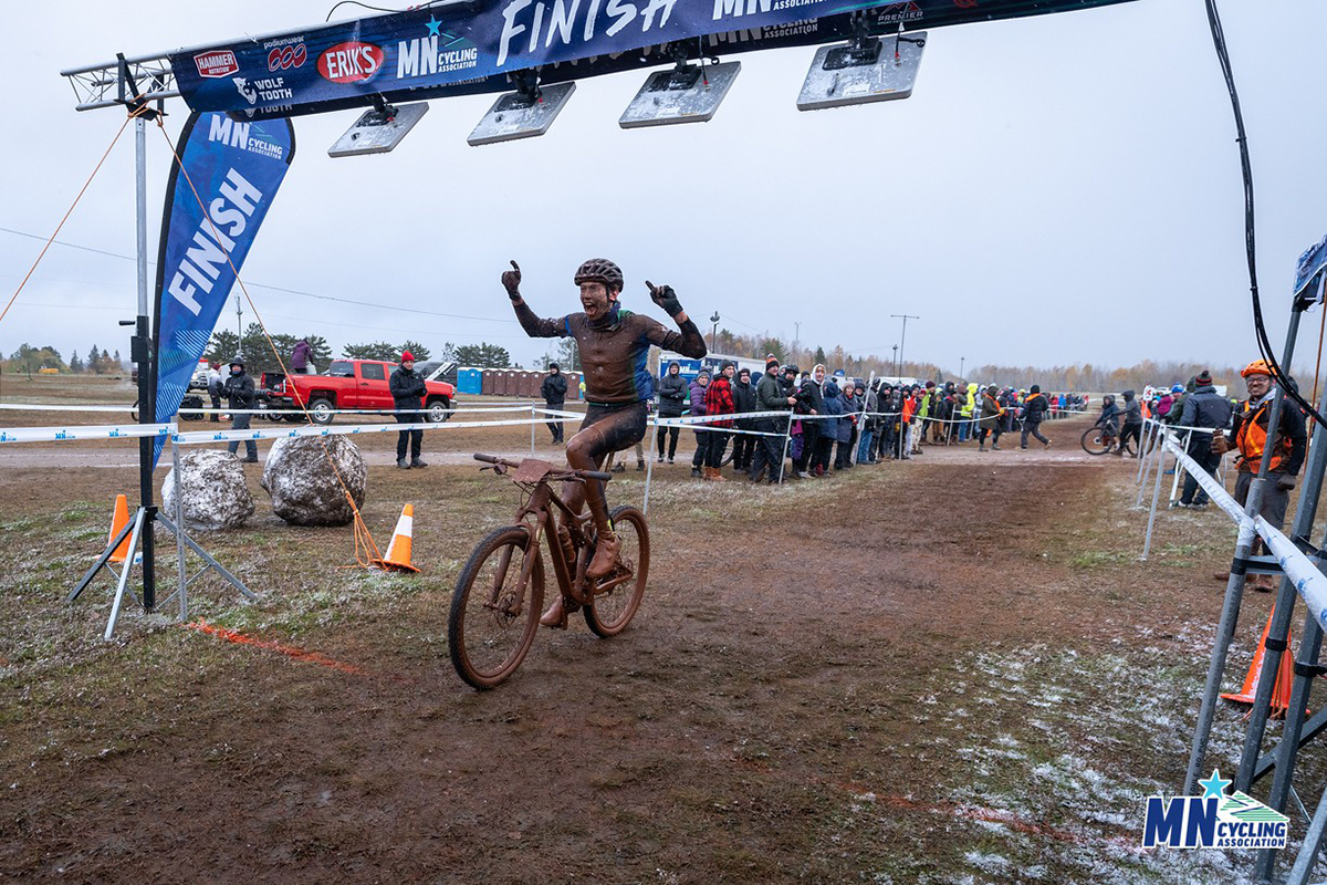 Mountain bikers race to the top at state | News Detail