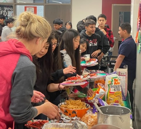 Arcadia Middle School Celebrates Hispanic Heritage Month | News