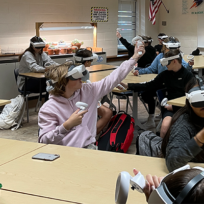Virtual Reality Goggles Bring New Dimensions to Minnetonka High School ...