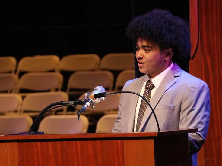 Christian Sieve '23 Thanksgiving Address | News & Campus Candids Details