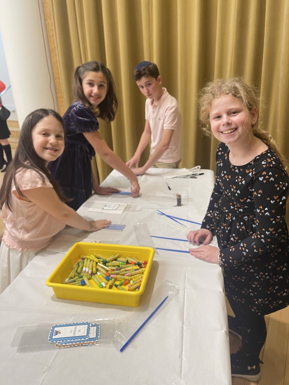 A Havdalah Hangout: Fourth Graders Celebrate With Their Parents And ...