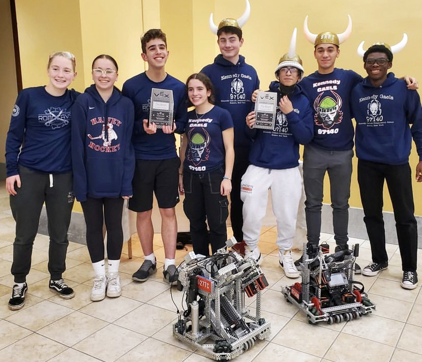 US Robotics Team Qualifies for Southern NYS Championships | Featured News