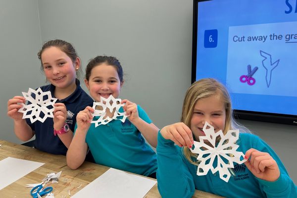 Tinkering Tuesday (rainbow prism snowflakes) | Details