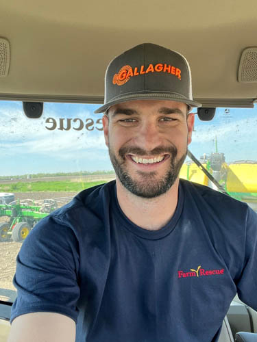 Tom Louderback '06 Volunteers with Farm Rescue to Assist Farmers in ...
