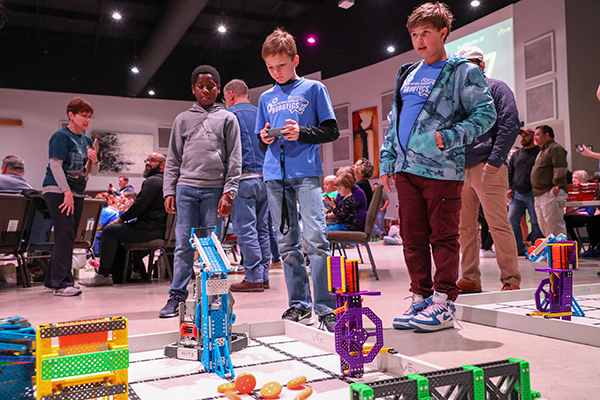 "GearHeads" Robotics Team Heads to Region 4 VEX IQ Middle School ...