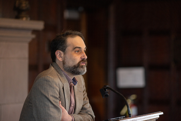 Hill Alumnus Shares Journalism Experience with Students | Detail - The ...