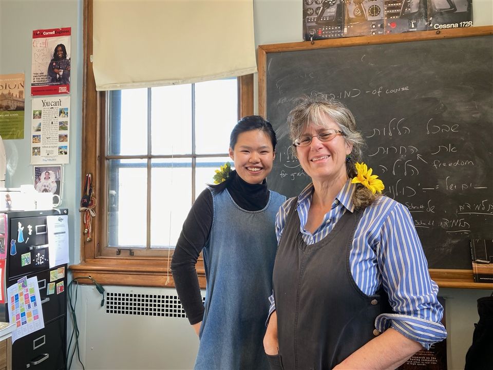 An Emma Story: Alexandra Schmidt and Tina Q. '22 | News Details