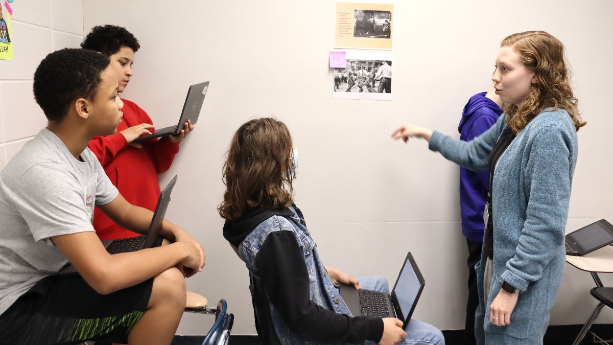Seventh-graders do pre-reading Civil Rights Gallery Walk activity in ...