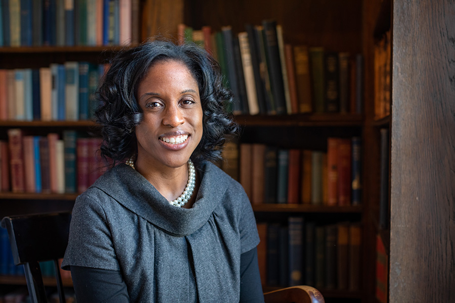 Leslie Lacy '91 Delivers Inspiring Convocation Talk | News Detail Page