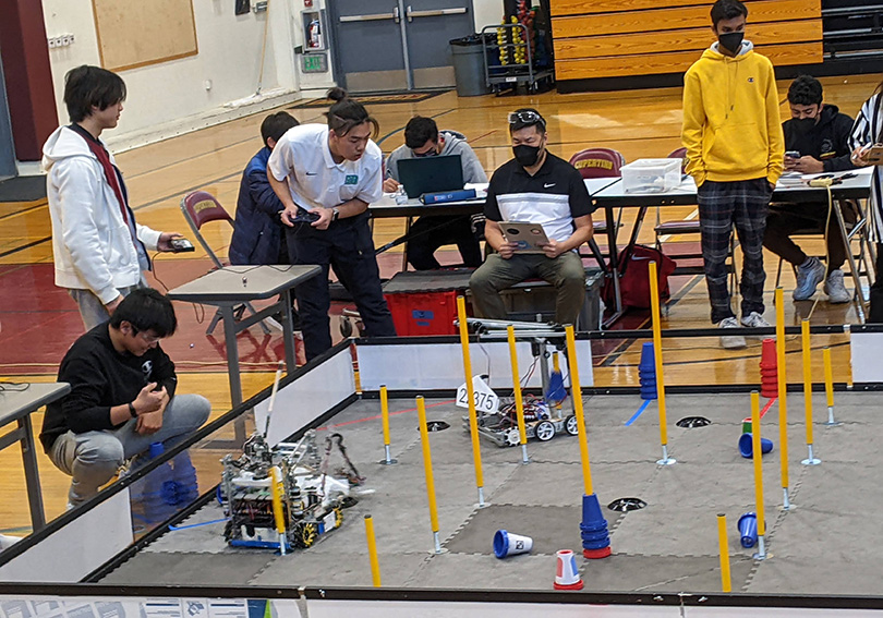 SD Robotics Team Competes in Head-to-Head Challenge | SD News and Events