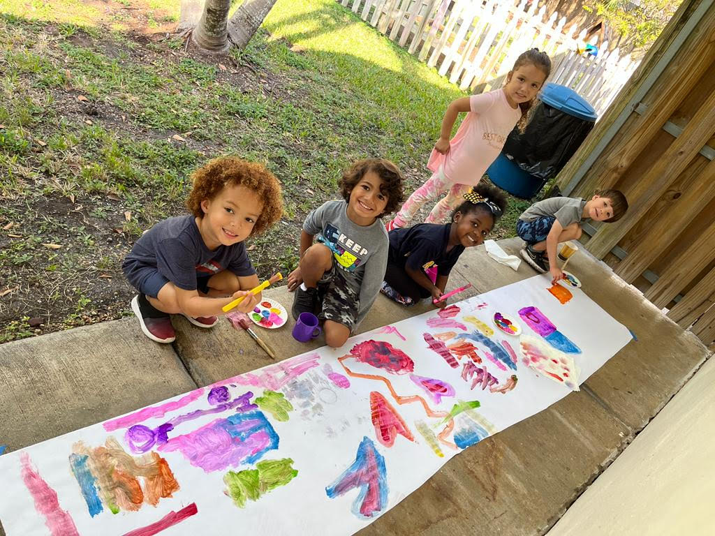 Preschool Students Enjoy an Outdoor Painting Project | News Post ...