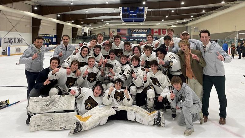 17 winter athletes earn all-IAC | Read More