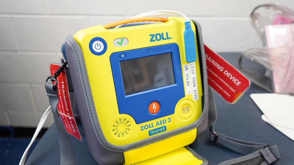 USM Unveils 12 New AEDs | USM News