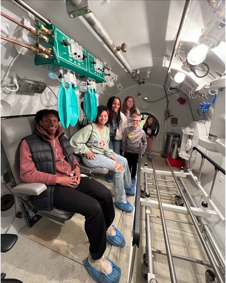 Students Visit Hyperbaric Chamber to Gather Research for Annenberg Science Symposium | Post Details