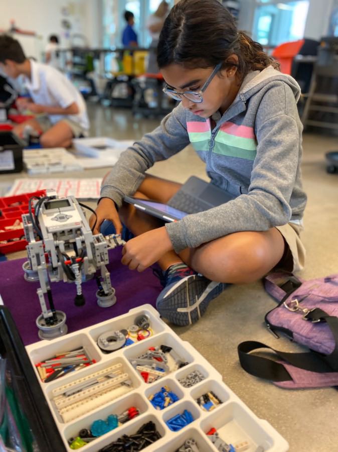 Fifth Grade Robotics | News Post - Alexander Montessori