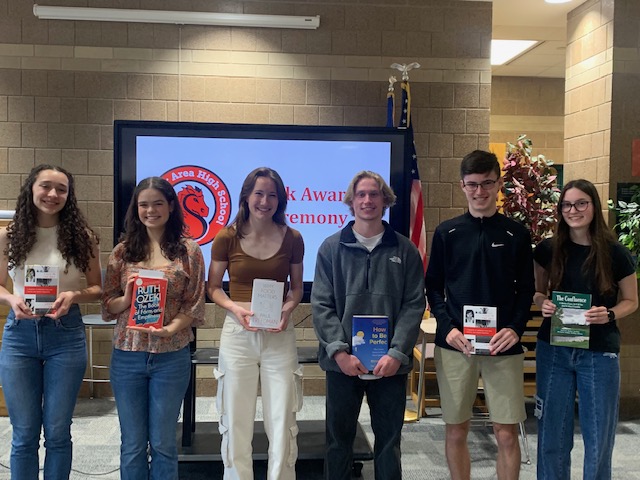 Juniors presented with College Book Awards | District News Detail ...