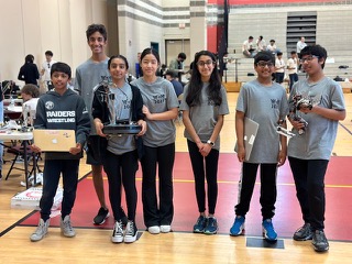 Middle School Robotics Team Earns Judges Choice Award | News Posts