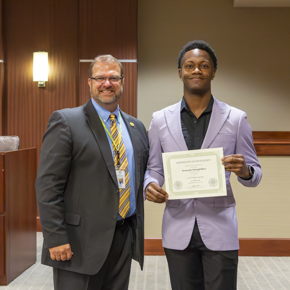 Brandon High School's Kennedy Stringfellow Wins Championships | News Posts