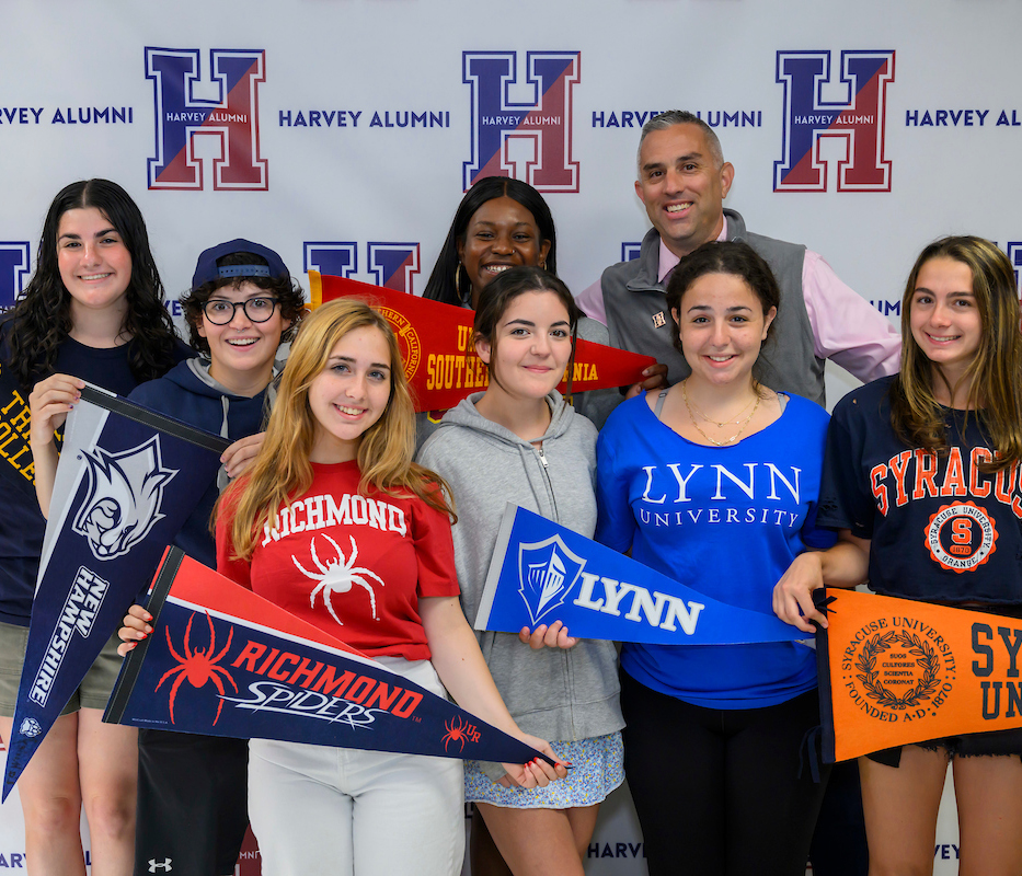 Class of 2023 Welcomed into Harvey Alumni Association | Featured News