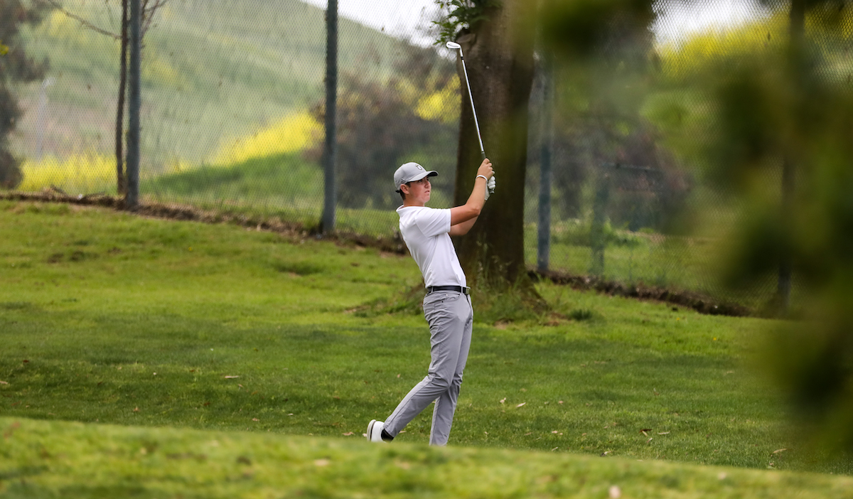 Mason LaBow '23 Wins Trinity League Golf Title | News - Servite High School