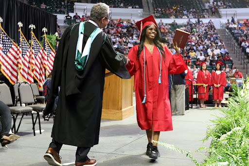 Almost 1,700 students cross the stage as CFBISD hosts graduation ...