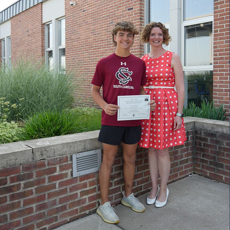 Martin Meylin Recognizes Students with Year-End Awards | Details