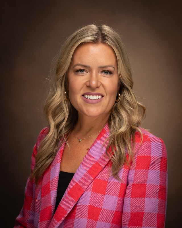 Erin Riggs '00 | Post