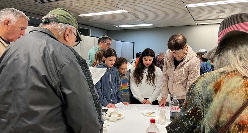 Jews Across Generations Celebrate Judaism and Israel at the "Lunch and ...
