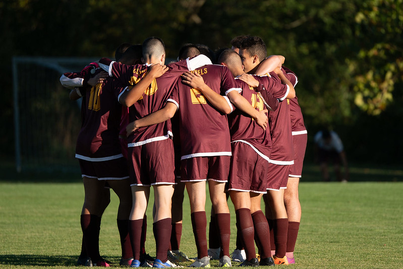 Why a Positive Peer Group is Essential for Middle and High School Aged ...