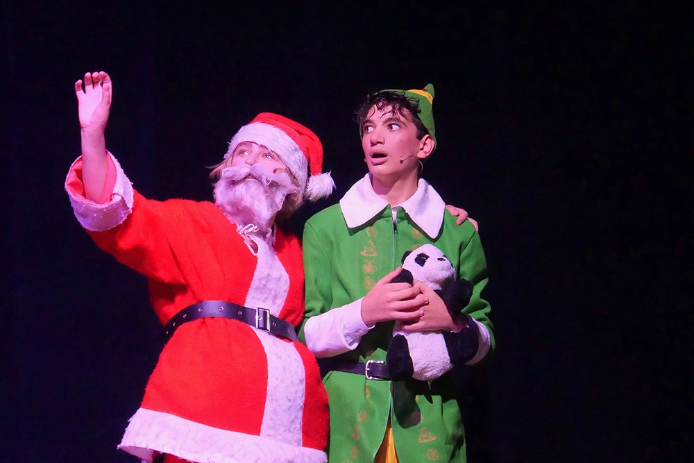 A ‘Sparklejollytwinklejingly’ Experience in 'Elf' | News Article ...