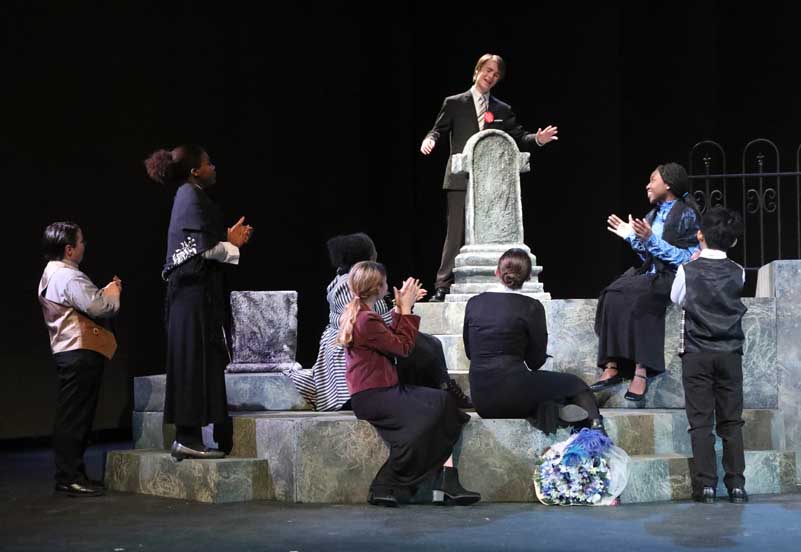 "Spoon River Anthology" | Candids Details