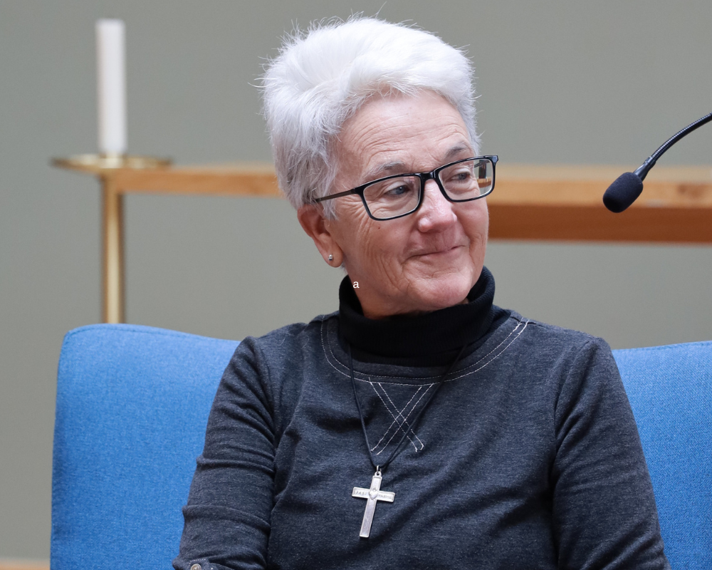 Sister Diane Roche, RSCJ Visits the Ridge | Forest Ridge Blog ...