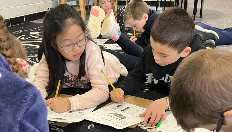 Elementary students learn science concepts by solving mysteries | WE ...