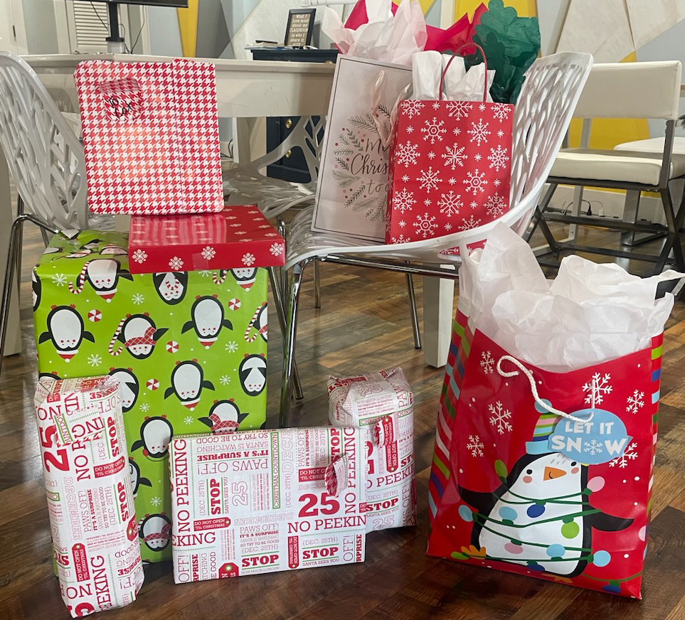 MS continues 20-year Christmas Service Project | News Details