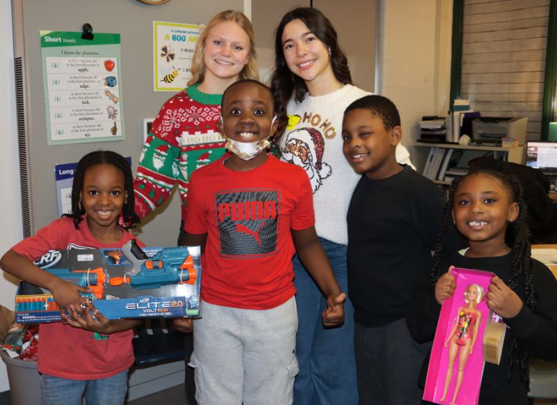 Walled Lake Northern students deliver over 3,000 gifts to David Hicks ...