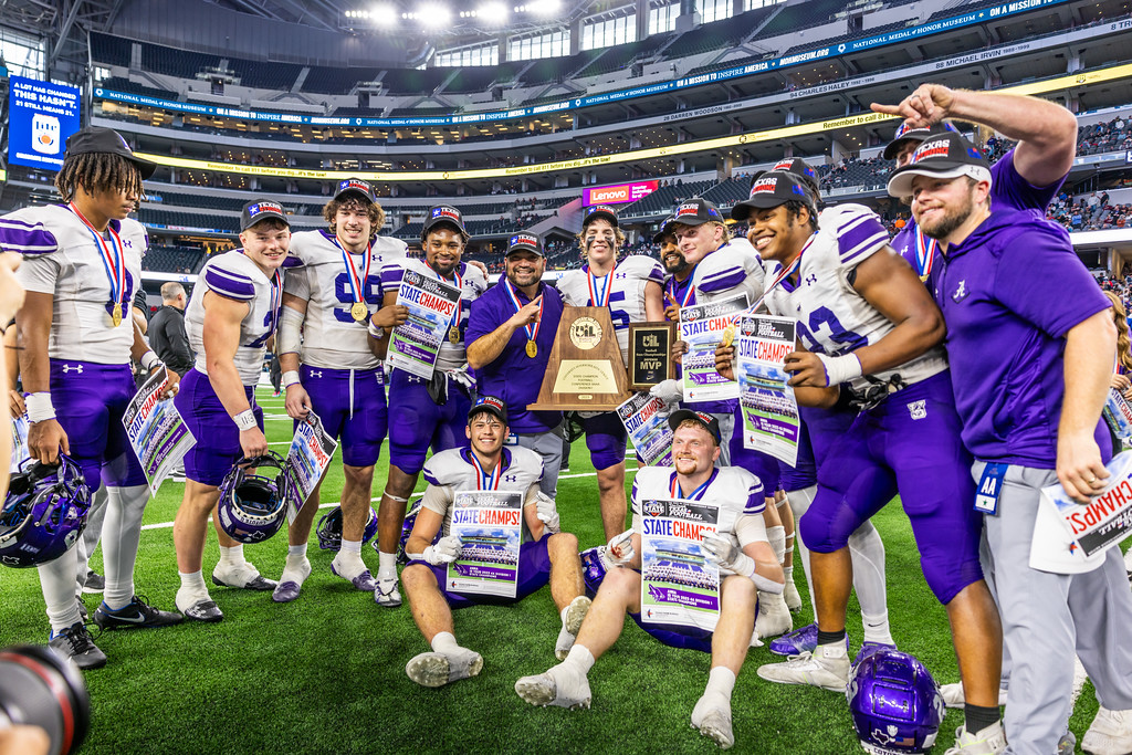 The Anna Coyotes are State Champions! | News Details