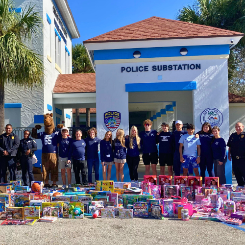 Embracing the Spirit of Giving: Community Service During the Holiday ...