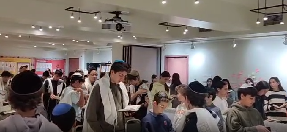 Students Commemorate Purim Ashrif: a Libyan-Jewish Purim | Ramaz News ...