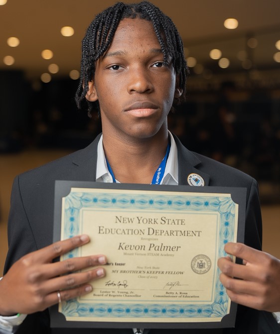 Smart Scholar Kevon Palmer excels at Mount Vernon STEAM Academy as he ...
