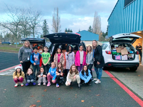 Student Council Collects Food for the Issaquah Food Bank | News Article ...