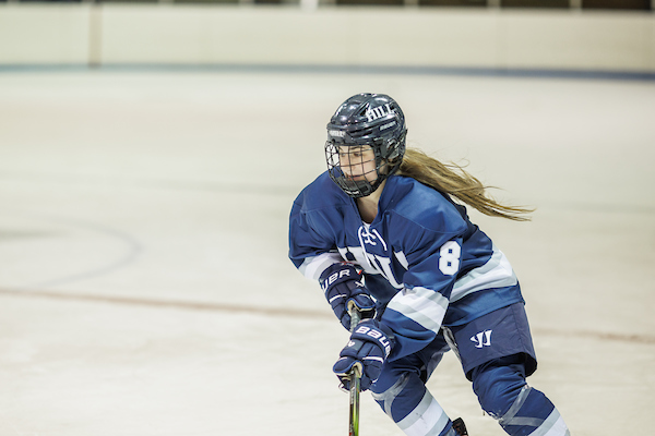 Charlie Rauch '24 Becomes All-Time Leading Scorer in Girls' Ice Hockey ...