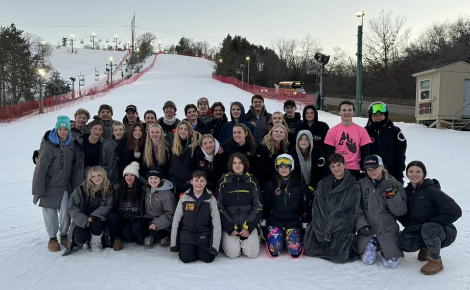 Ski Teams Record Impressive State Qualifiers | News Detail