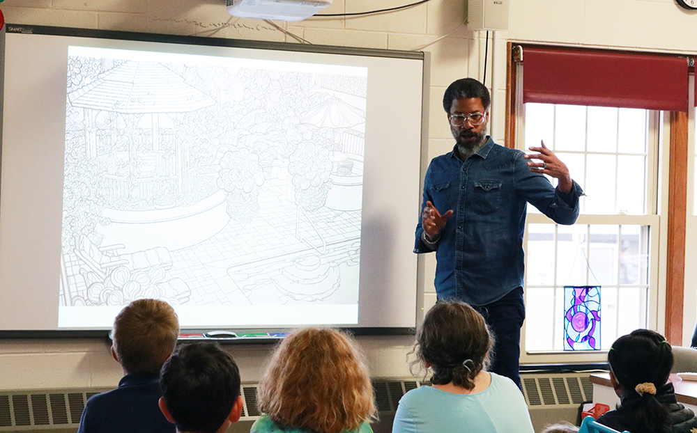 Local Artist Reginald Baylor Shares His Work | USM News