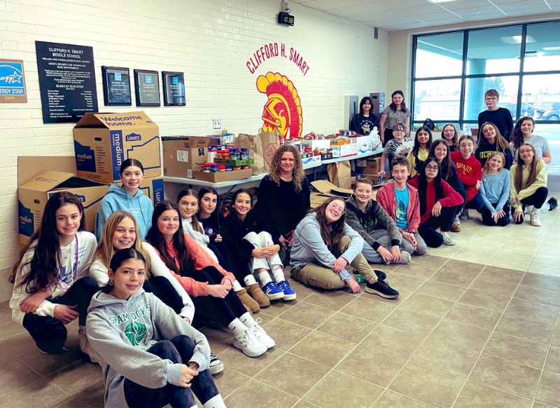 Clifford H. Smart Middle Schools hold SOUPer Bowl for families in need ...