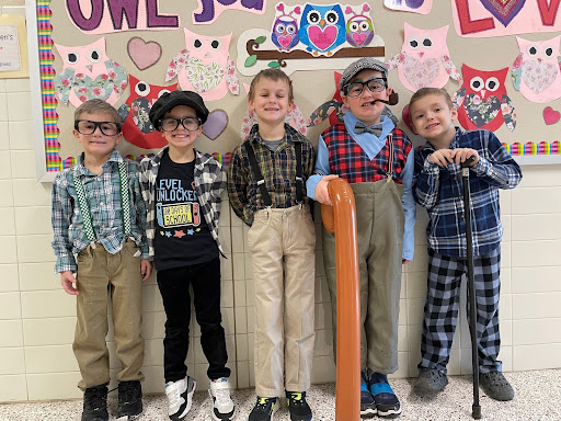 Round Hill celebrates its 100th day of school | News Story