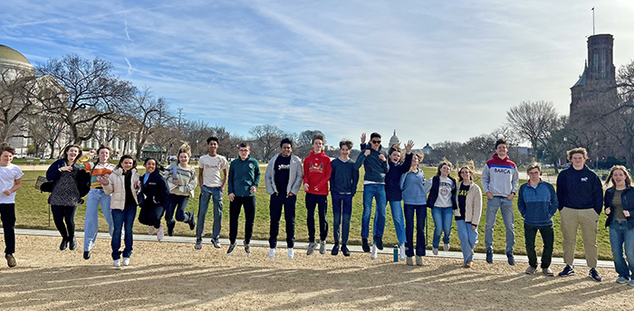 Model UN Attends NAIMUN Conference 2024 | Student Stories - The Gunston ...